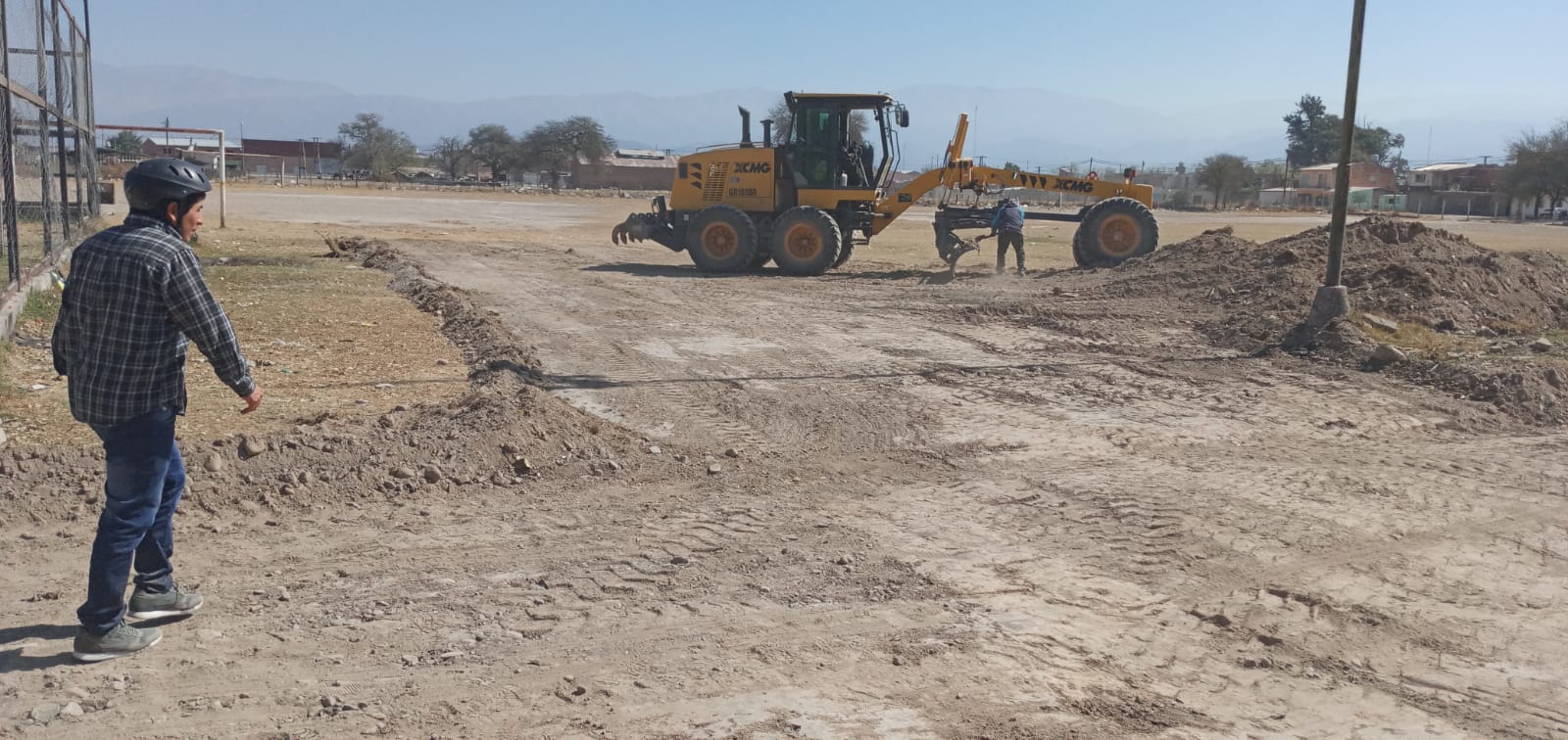 Arreglo de calles: continúan las tareas en diversos barrios de la ...